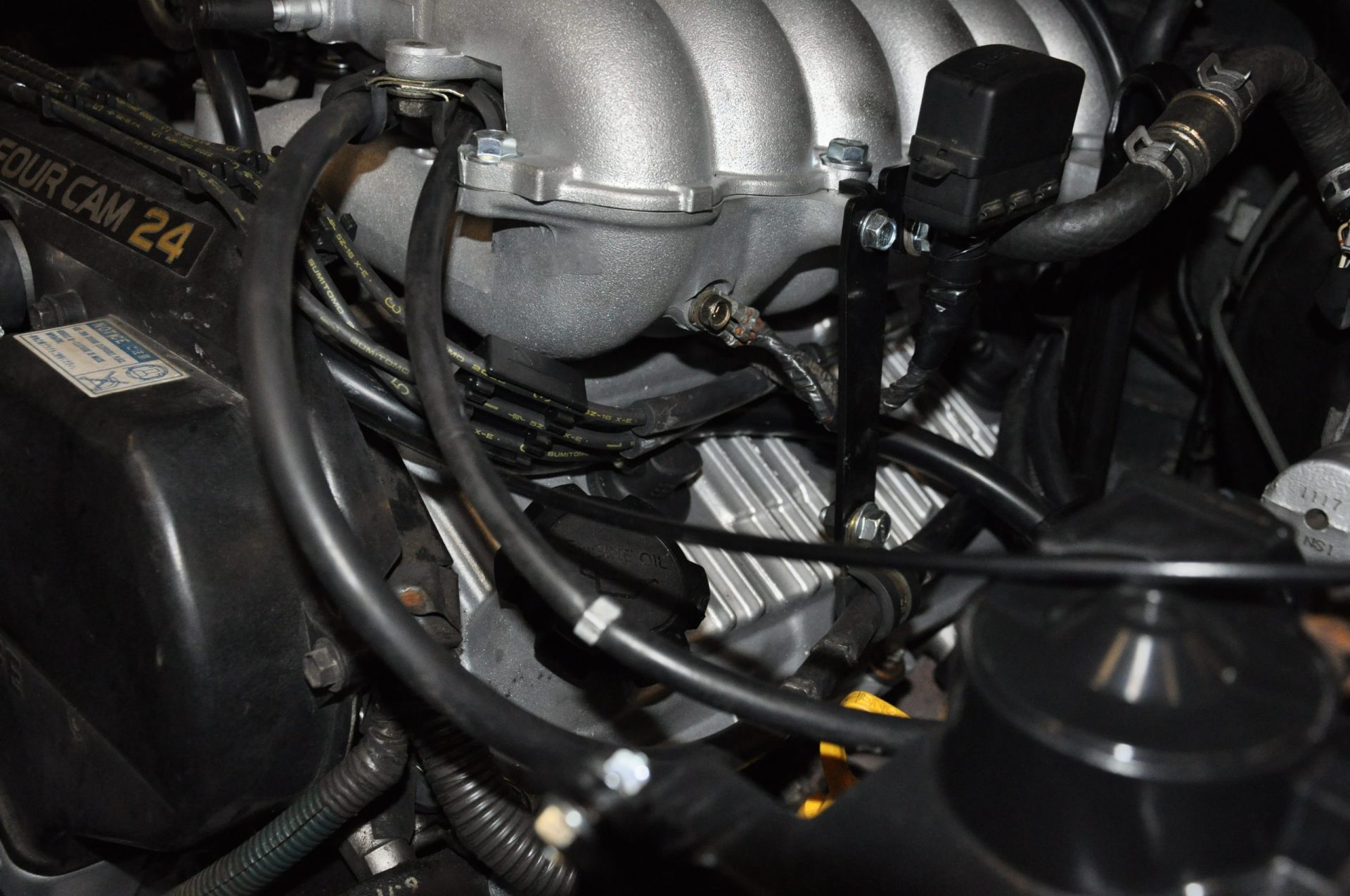 Low Profile 5vz Intake Plenums and Throttle Brackets - Toy Only Swaps ...