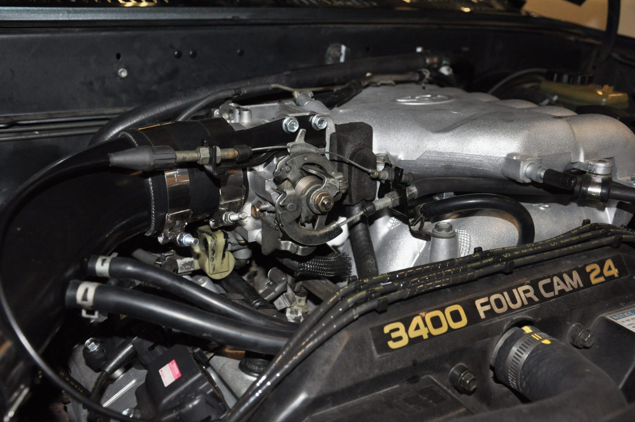 Low Profile 5vz Intake Plenums and Throttle Brackets - Toy Only Swaps ...